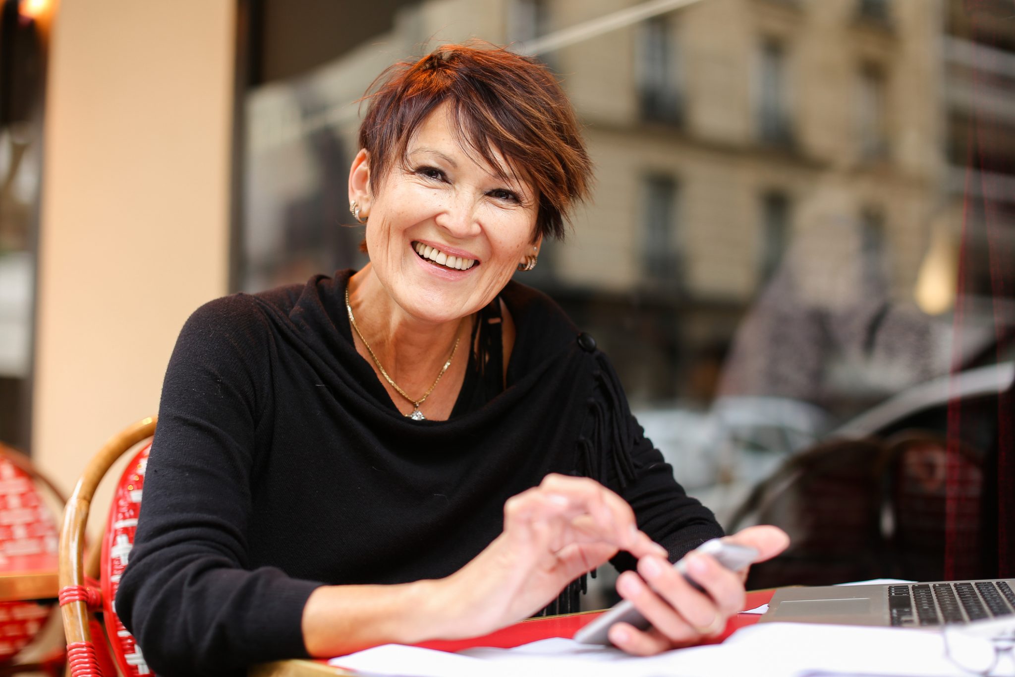 The Best Cell Phone for Seniors - Affinity Cellular Blog