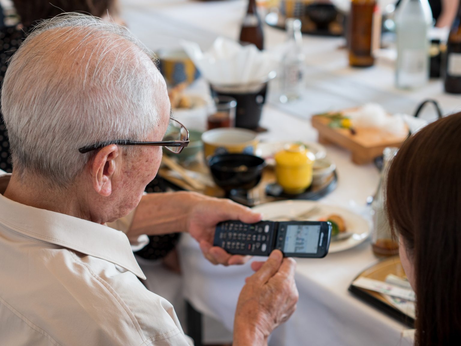 Flip Phone: A step toward simplicity - Affinity Cellular Blog