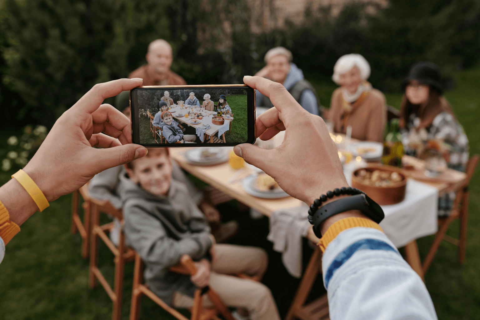 How to Create a Family Group Chat | Affinity Cellular
